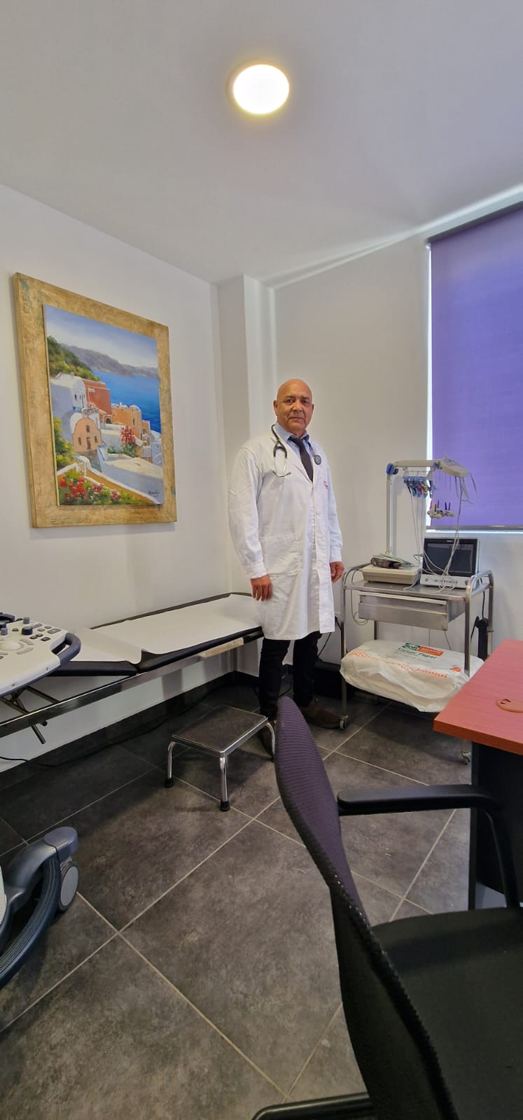 Dr.Hamid Ali Shah -Gp Doctor- General Practinioner Santorini